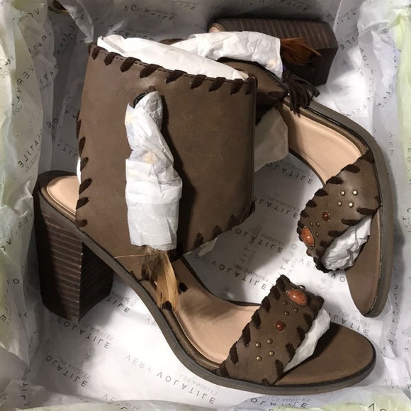 Very Volatile | Shoes | Very Volatile Boho Sandals | Poshmark